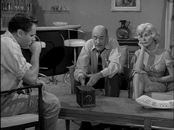 The Twilight Zone (1960/1961) – A Most Unusual Camera, The Night of the ...