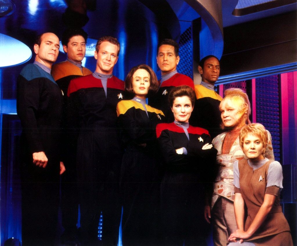 Star Trek: Voyager (1996) – The Chute, and The Swarm – The Mind Reels